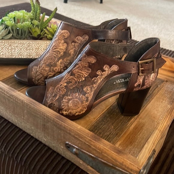 Roper | Shoes | Roper Mika Tooled Leather Block Heel Peep Toe Sandal ...